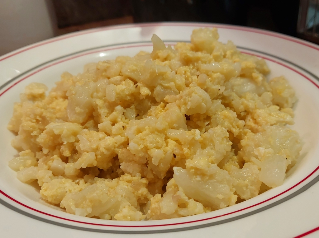COLIFLOR REVUELTA CON HUEVOS UNA IDEA PARA CENAR – Recetas de hogar ...